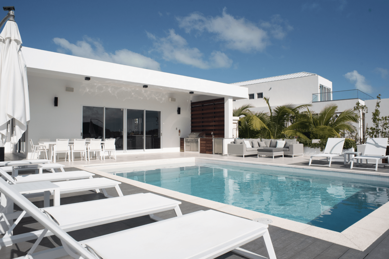 Leave the winter behind for sunshine & palm trees - Blog